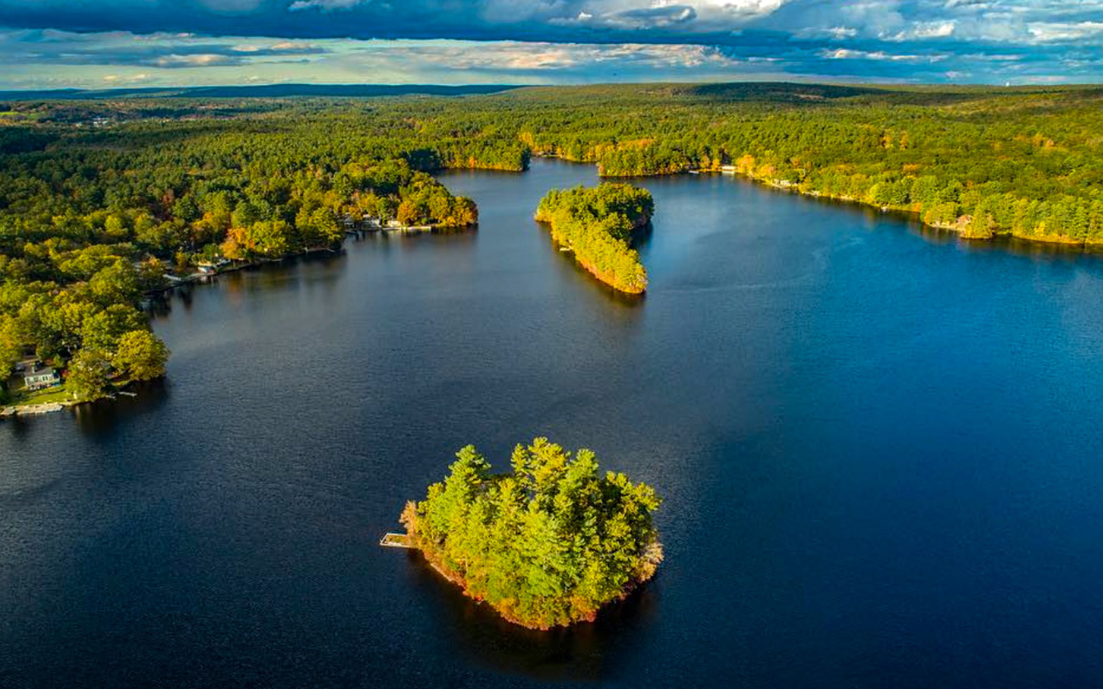 Hiking in Connecticut State Parks | Connecticut State Parks and Forests